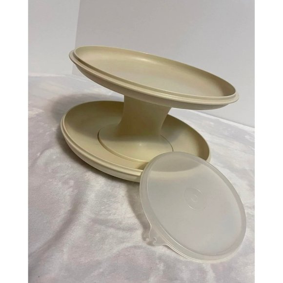 Tupperware | Kitchen | Vintage Tupperware Serveitall Set Plates And ...